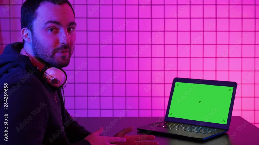 Technology, gaming, entertainment, let's play and people concept Gamer ...