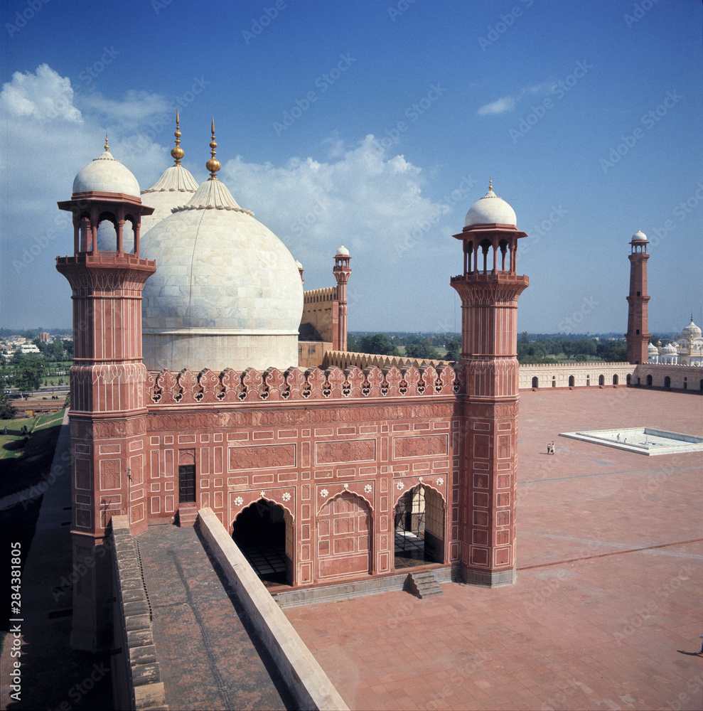Foto de Pakistan, Punjab, Lahore. Badshahi Mosque in Lahore, Punjab ...