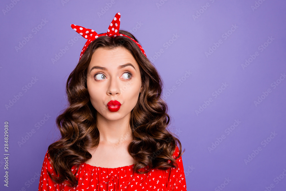 Photo of charming gorgeous nice attractive girl thinking on how to stop ...