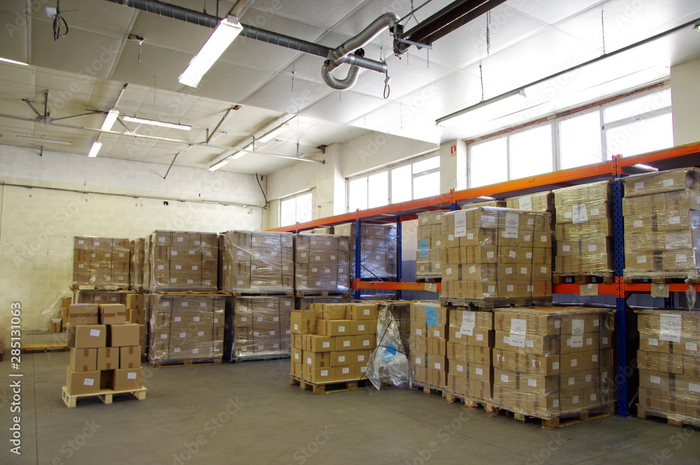 stockage de marchandises Stock-Foto | Adobe Stock
