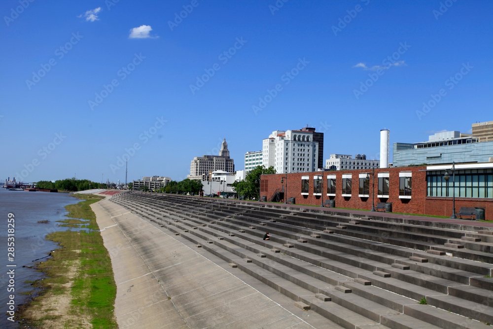 Riverfront Plaza with countless seats along the Mississippi in Baton ...