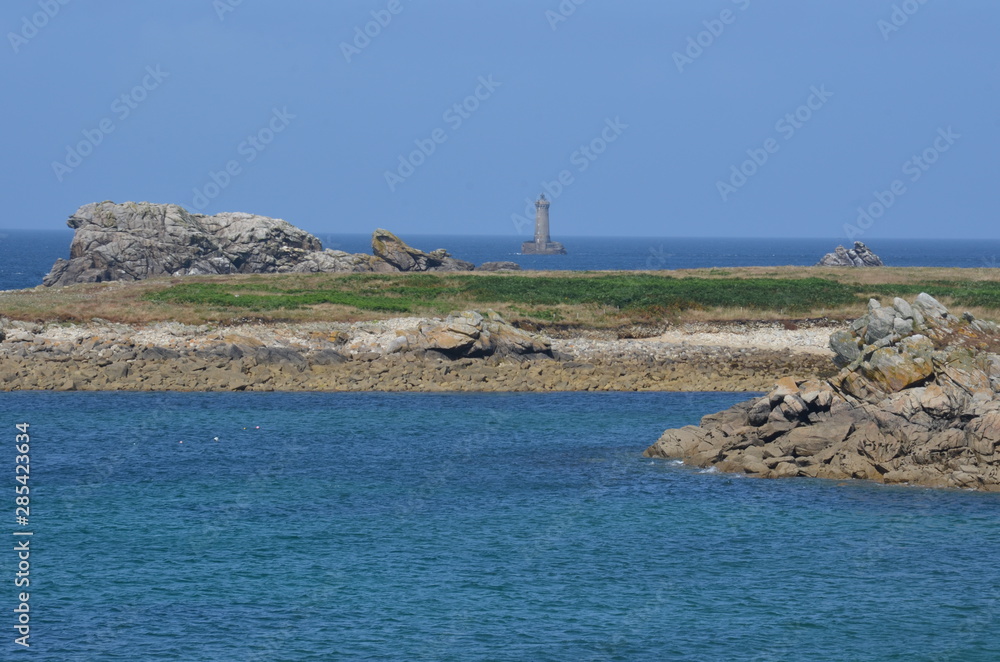 Porspoder, Finistère, Bretagne, France. Presqu'île St Laurent et phare ...