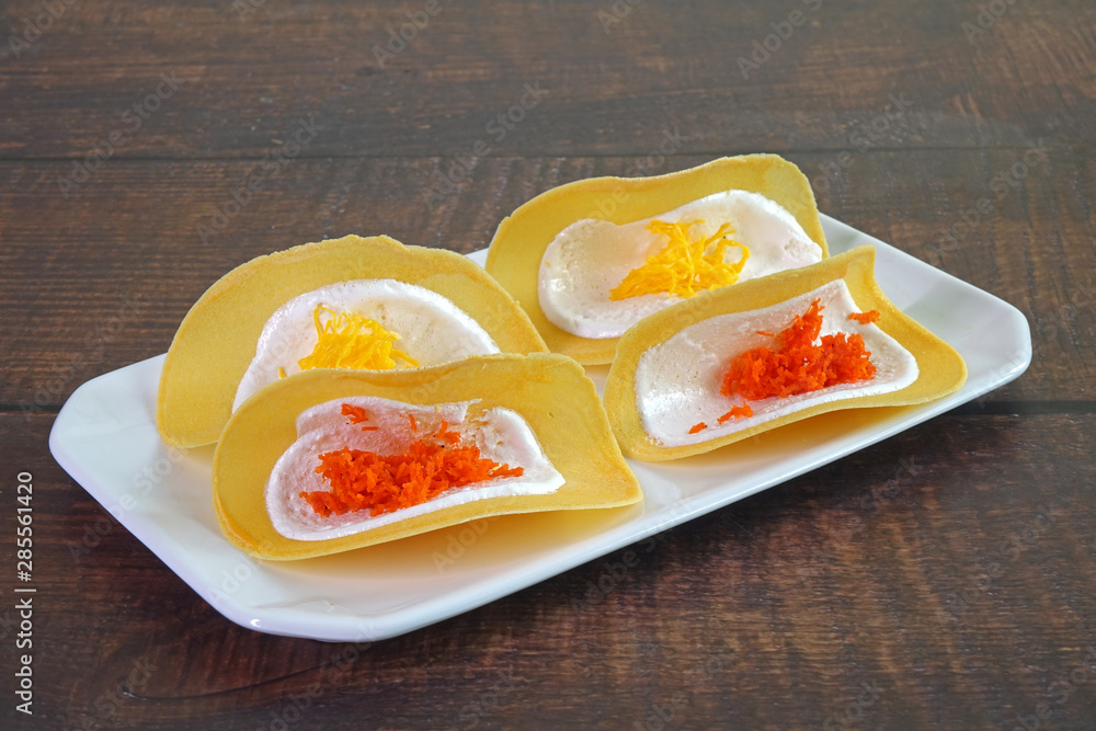 Thai crispy pancake or Thai crispy crepe (Khanom buang), Famous street ...