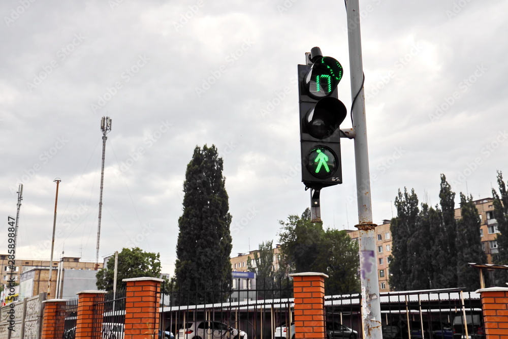 Types of various road signs, traffic lights, pedestrian crossings, etc ...