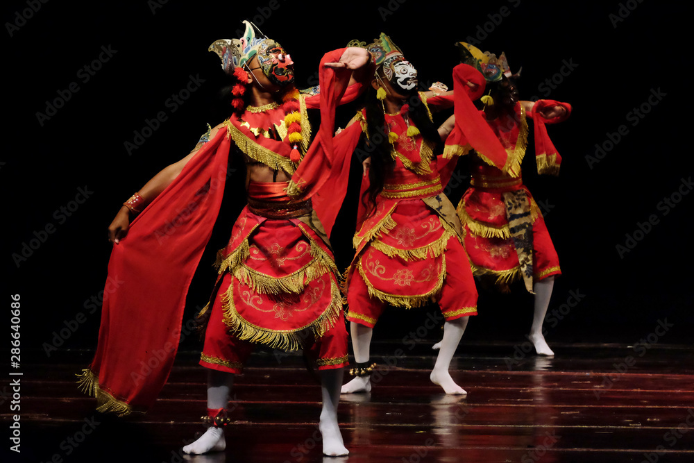 Tari Topeng Panji / Panji Traditional Dance. Traditional mask dance ...