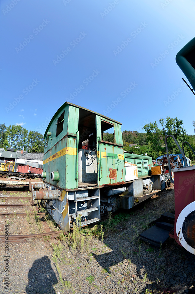 alte Züge, Eisenbahn-Friedhof, lost place Eisenbahn Stock Photo | Adobe ...
