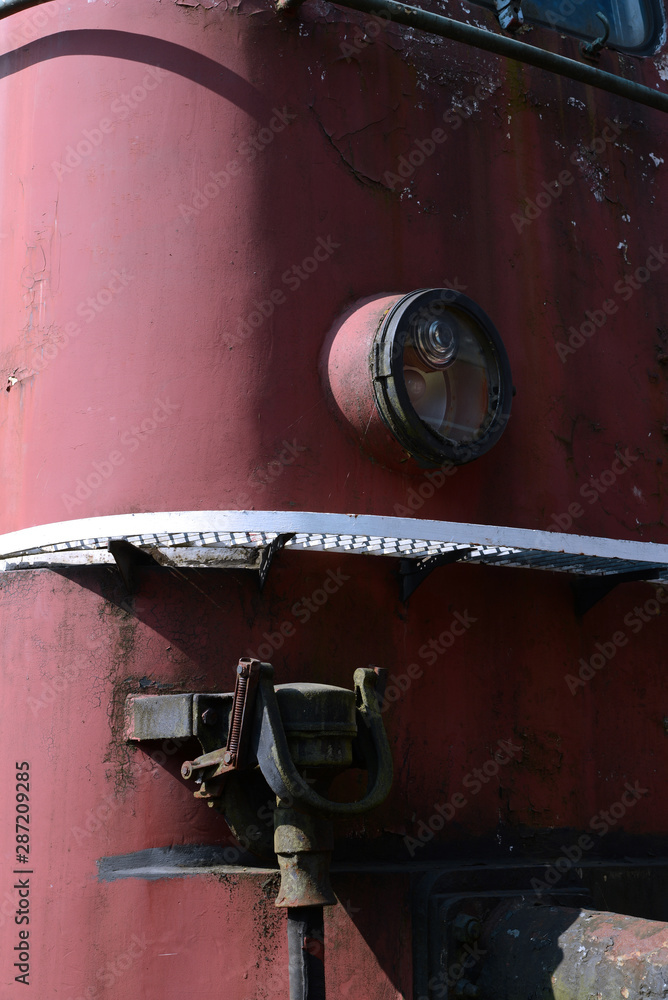 alte Züge, Eisenbahn-Friedhof, lost place Eisenbahn Stock Photo | Adobe ...