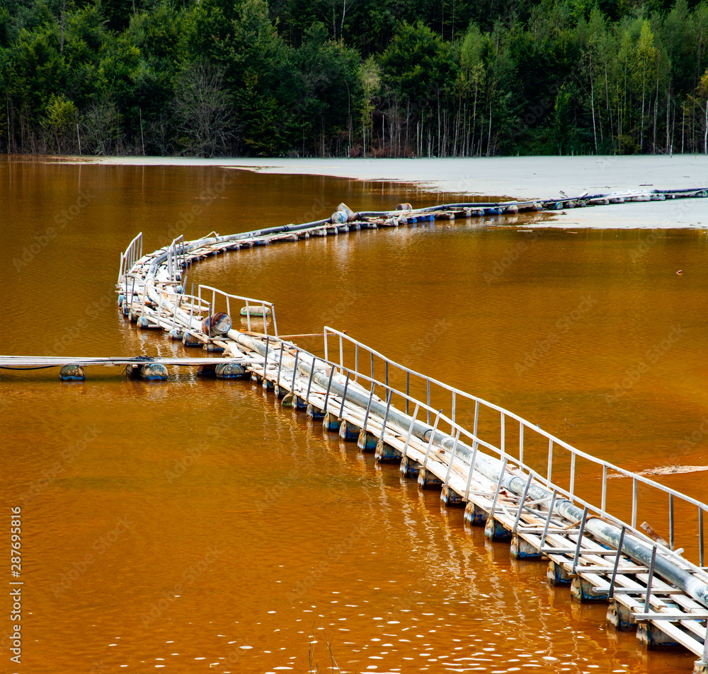 nature pollution from copper mine at lake Geamana, Romania ภาพถ่ายสต็อก ...