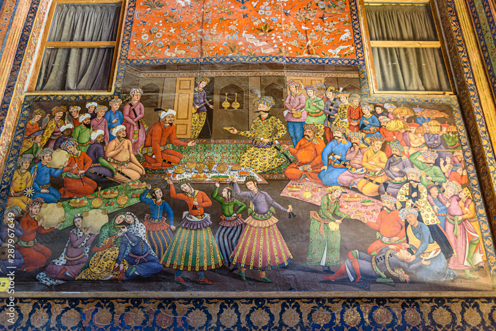 Chehel Sotoun (Chihil Sutun or Chehel Sotoon) Forty Columns pavilion in ...