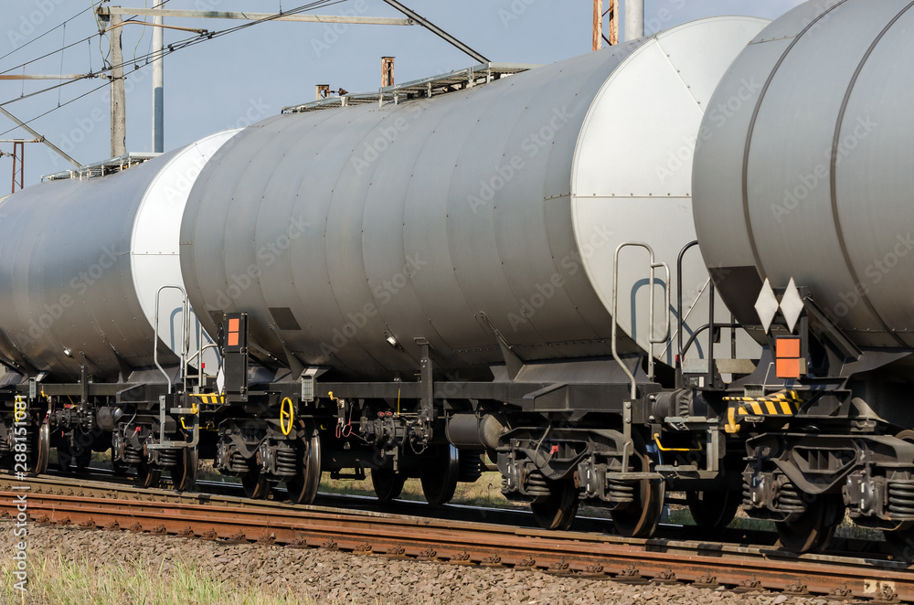 RAILWAY TRANSPORT - Tank wagons for the transport of chemical and ...