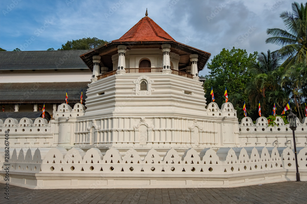 Foto de Temple of the Sacred Tooth Relic (Dalada Maligawa), Kandy, Sri ...