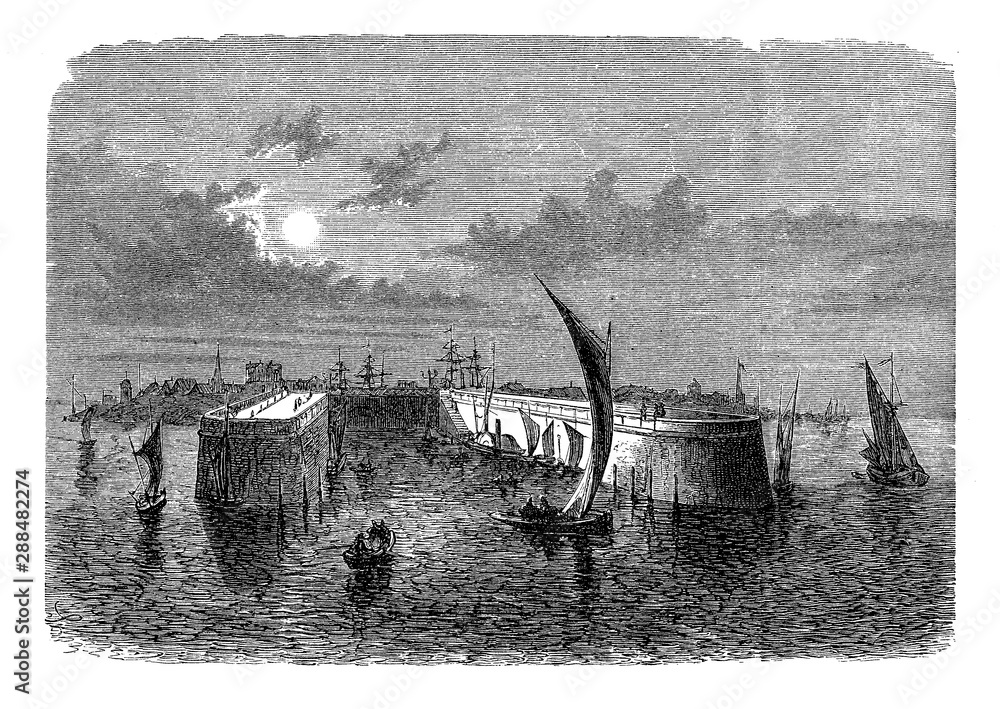 Wilhelmshaven piers, harbor installations on natural deep-water channel ...