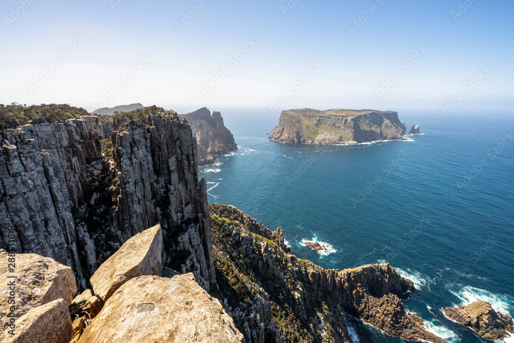 Beautiful coast landscape of Tasman National Park in Tasman peninsula ...