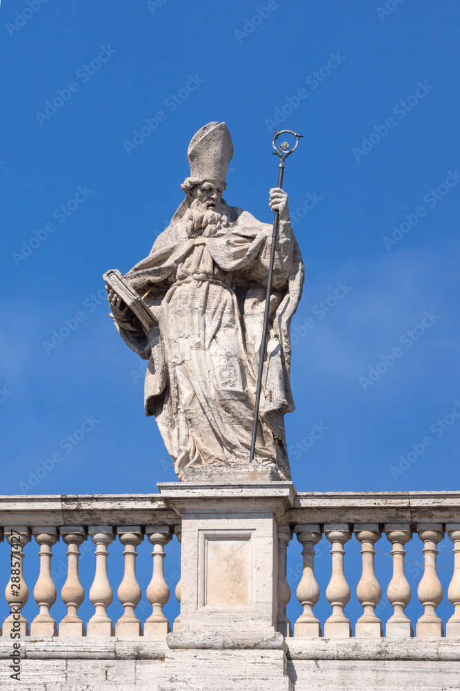 Basilica di San Giovanni in Laterano in city of Rome, Italy Stock Photo ...
