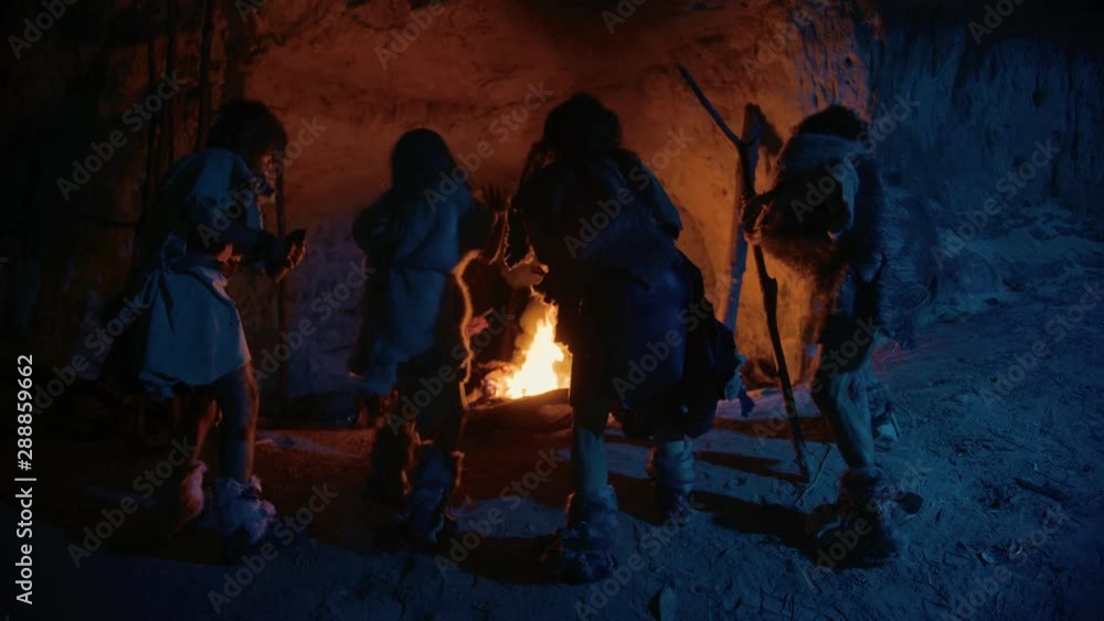Vidéo Stock Tribe of Prehistoric Hunter-Gatherers Wearing Animal Skins ...
