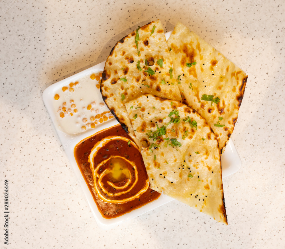 Dal Makhani And Naan