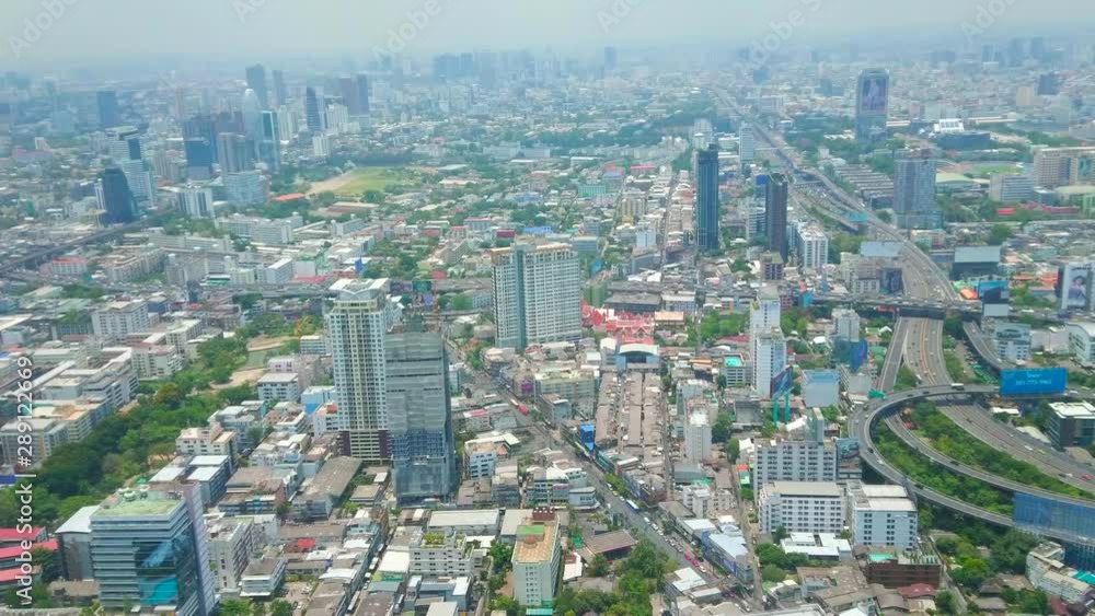 BANGKOK, THAILAND - APRIL 24, 2019: The modern districts with ...