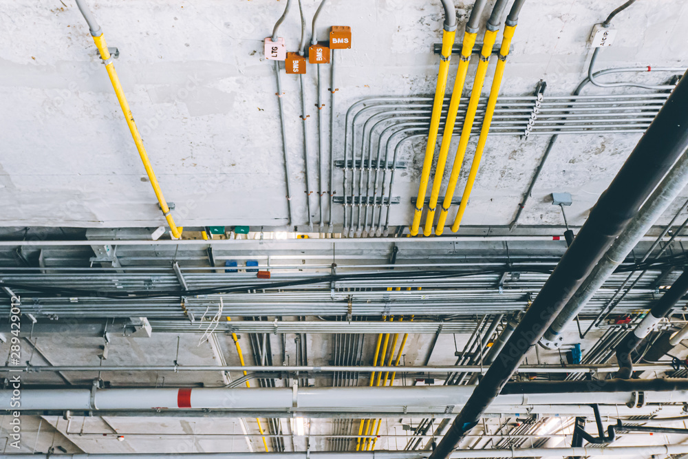 Foto de ceiling cable pipe good manage in construction building network ...