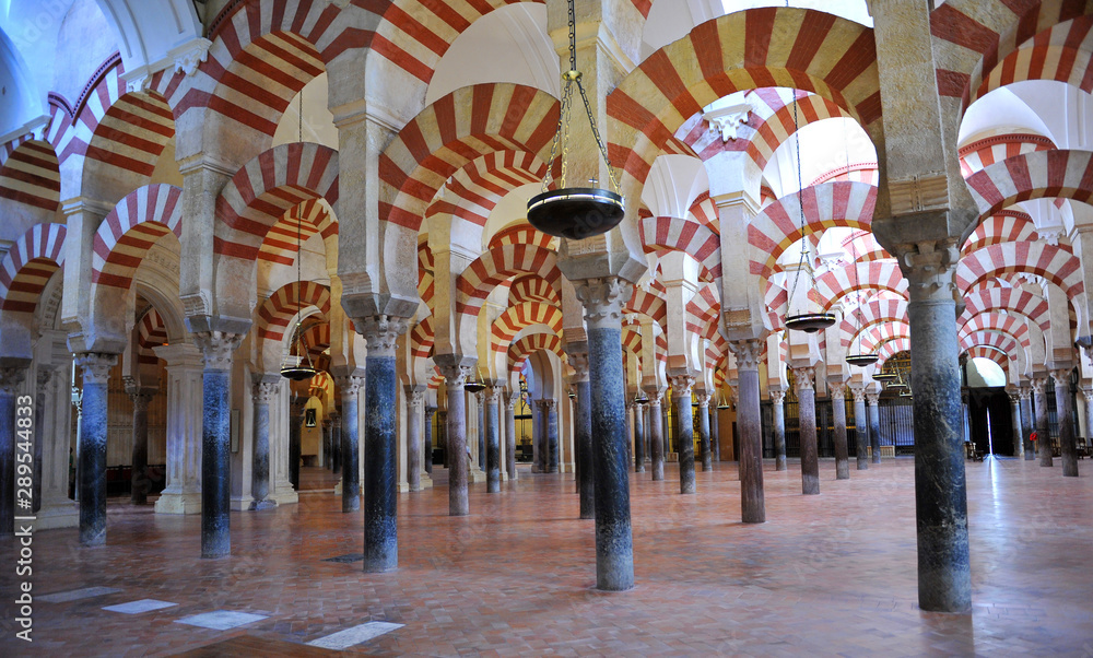 Zdjęcie Stock: Al Andalus architecture in the Mosque of Cordoba ...