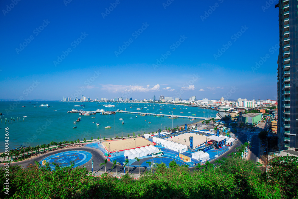 Fotka „PATTAYA, Thailand - March 13 2019 : Pattaya City and text on ...
