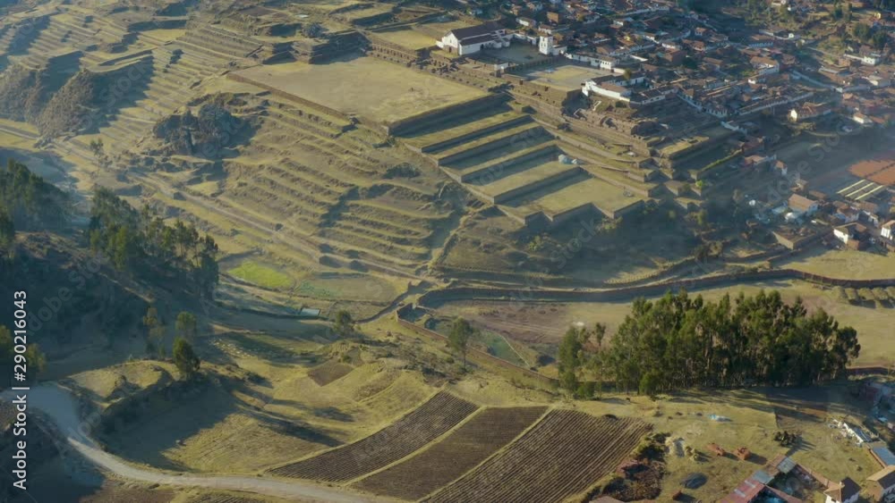 Video „Ancient town of Chinchero constructed by Tupac Inca Yupanqui ...
