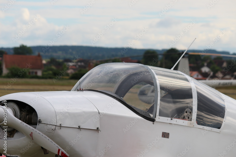 cockpit petit avion Stock Photo | Adobe Stock
