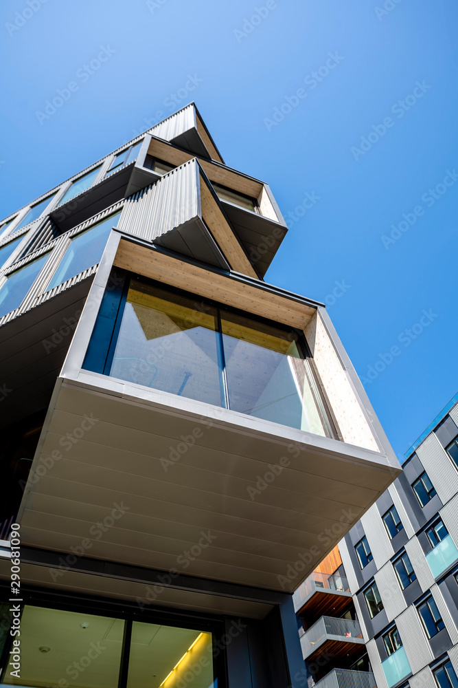 Modular multi-storey building Stock-Foto | Adobe Stock