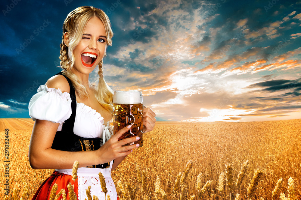 Oktoberfest Beer Wench