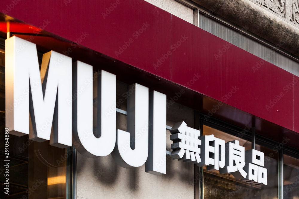 Muji Logo