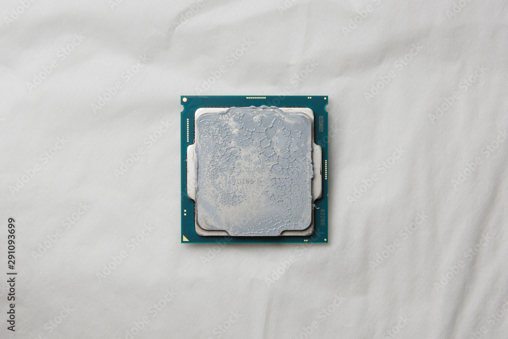 Top view Open the cover (Delid) of central processing unit (CPU) x64 ...