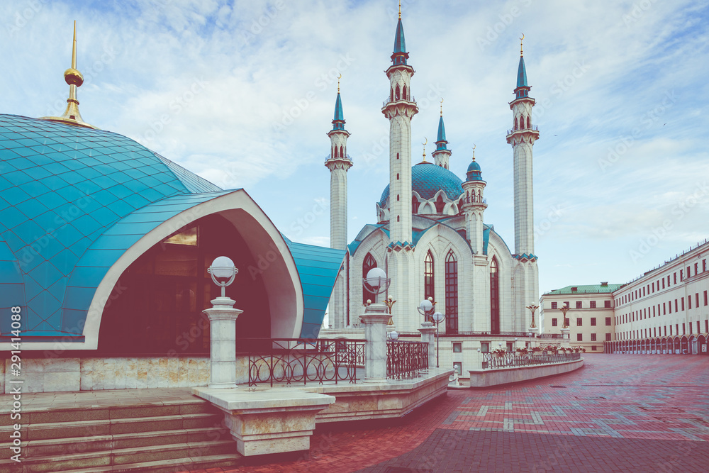 View on Kul Sharif mosque in Kazan Kremlin, one of the largest mosques ...