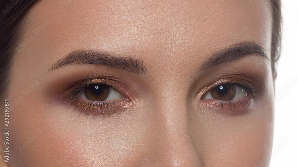 Macro shot of beautiful kari woman eye with extremely long eyelashes ...