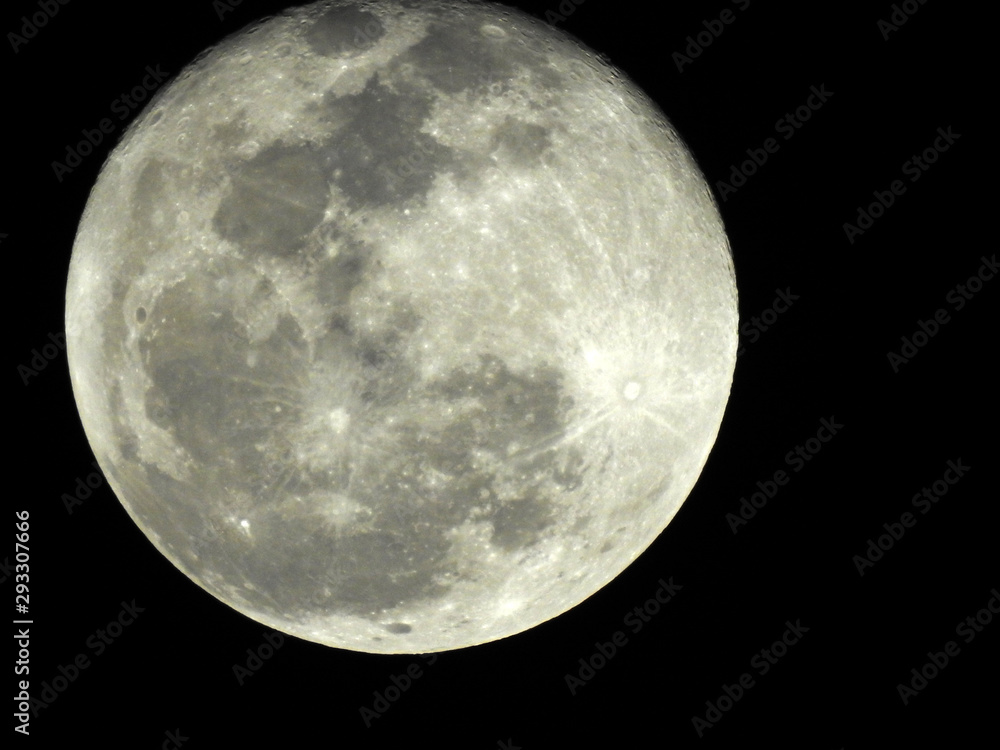 Moon at full size, moon from earth, shining moon, full moon, beautiful ...