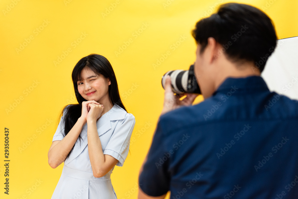 Behind the scenes, photographers are using cameras and lenses to ...