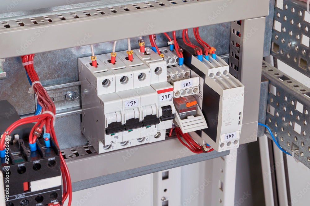 Circuit breakers, intermediate relay and phase control relay in the ...