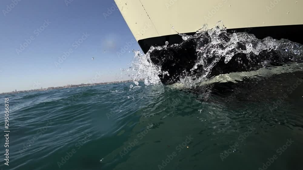 Sailboat prow sailing profile view vídeo do Stock | Adobe Stock