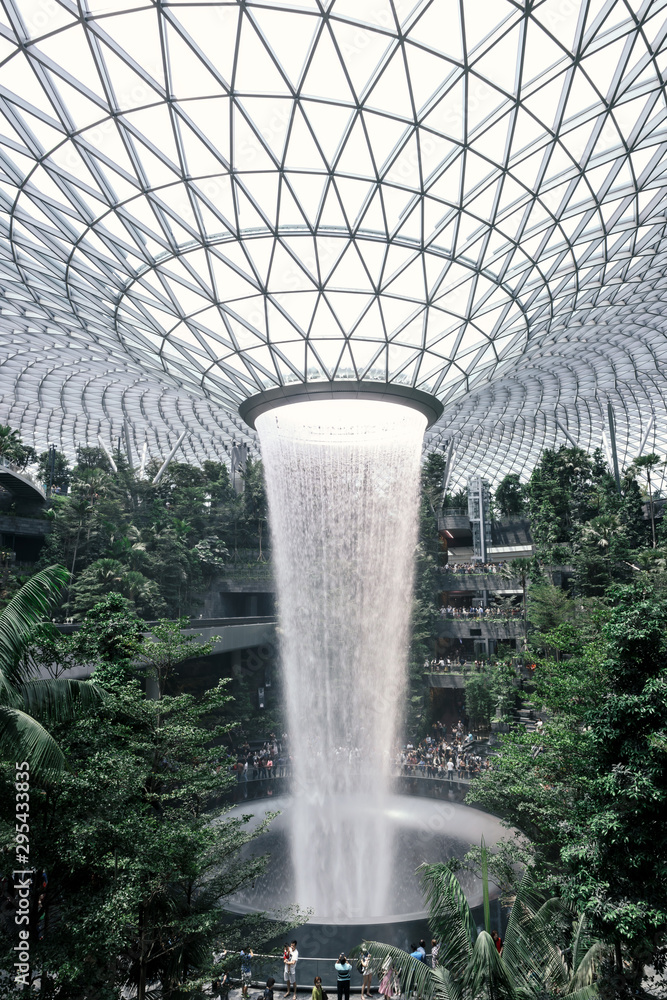 SINGAPORE-MAY 22, 2019_Tourists visit The HSBC Rain Vortex, the world's ...