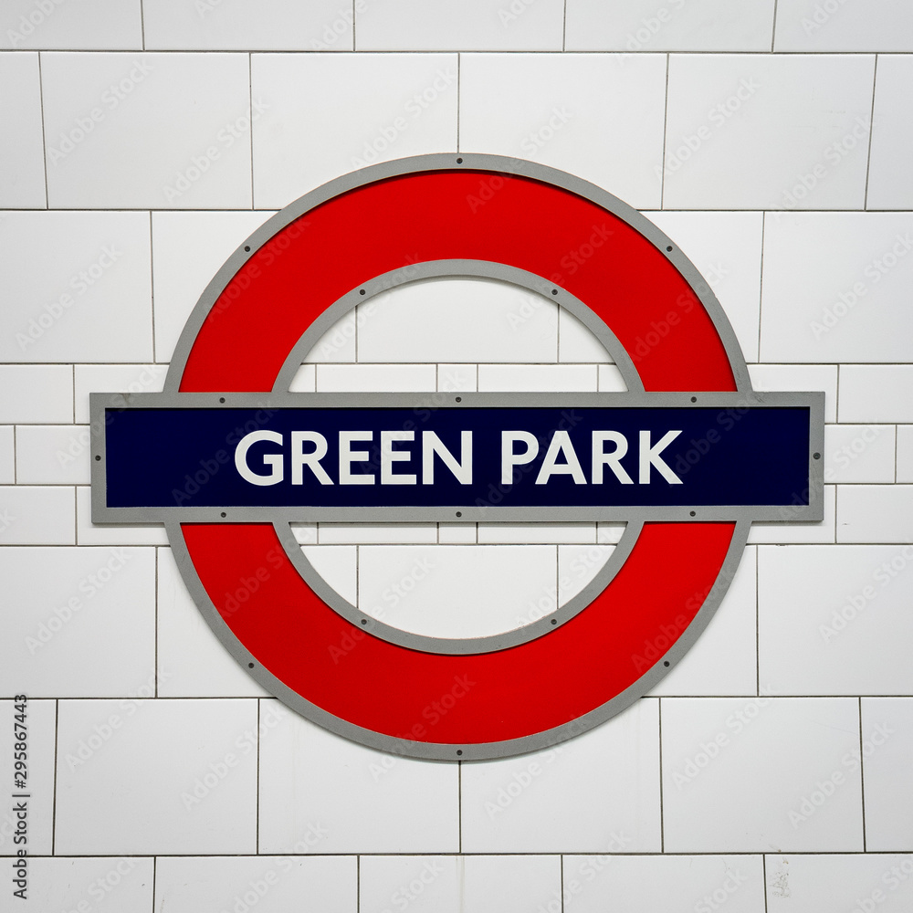 Green Park tube station sign - London Underground roundel Stock Photo ...
