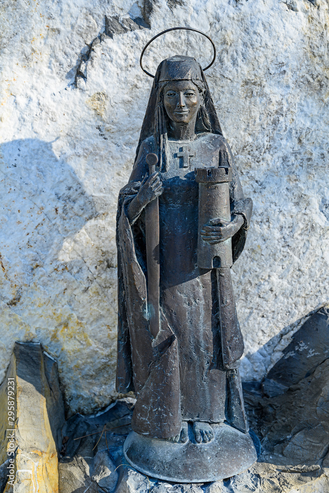 Foto de Statue der hl. Barbara, beim Steinbruch, Stansstad, Nidwalden ...