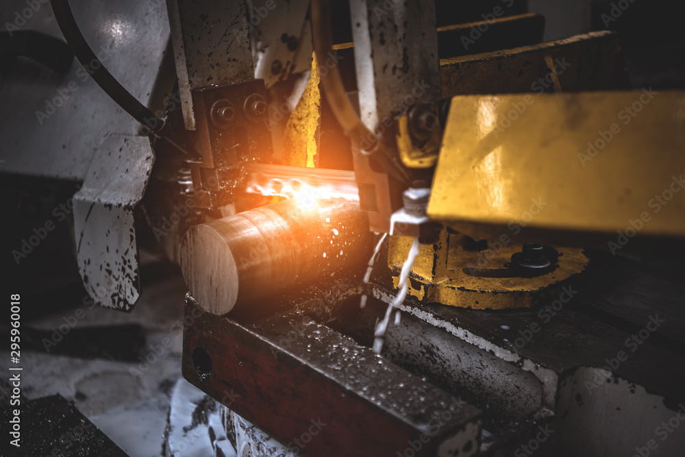 Industrial metal bar cutting process By CNC machinery with high ...