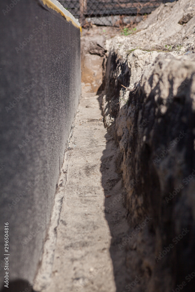 Waterproofing foundation bitumen. Foundation Waterproofing, Damp ...