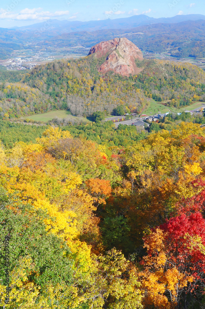 Foto de Mt.Showa-shinzan at Lake Toya National Park in Hokkaido, Japan ...