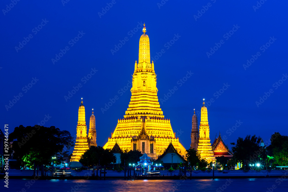 Wat Arun At Night
