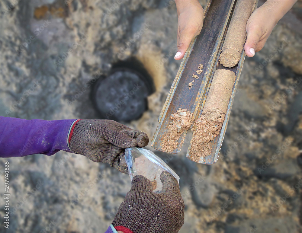 Soil drilling for construction.Soil depth testing.Dig the soil for ...
