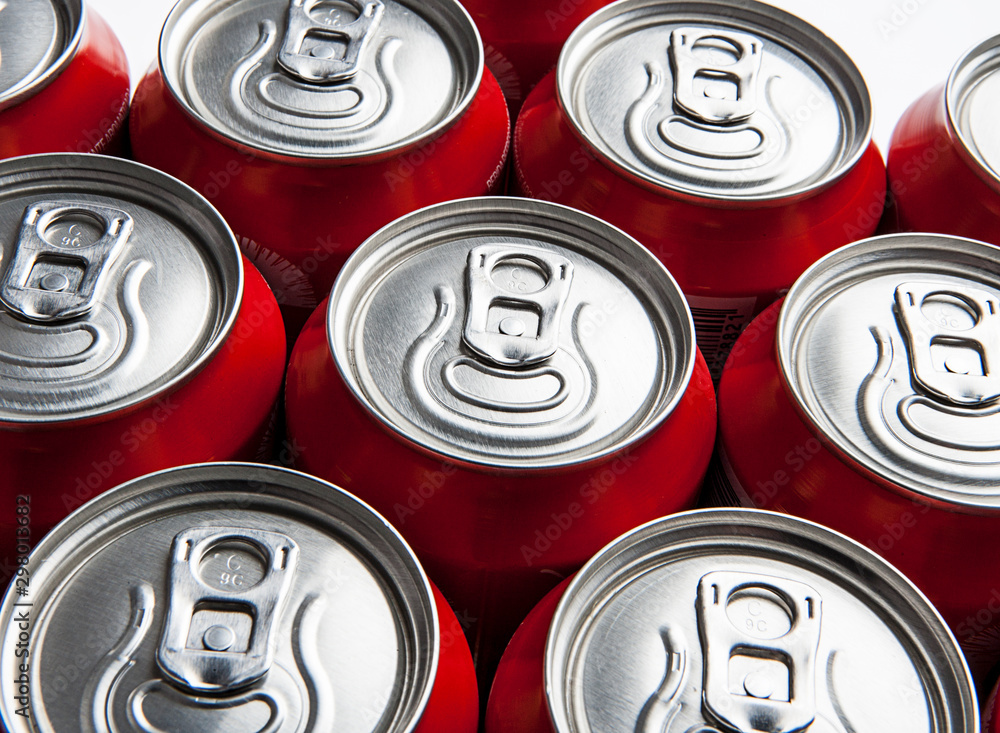 fondo de botes de refresco rojos con un patrón Stock Photo | Adobe Stock