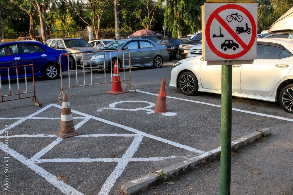 Prohibition signs to do not park various types of vehicles on sign ...