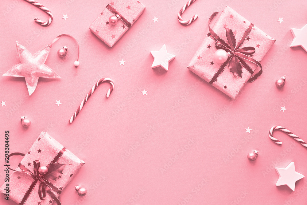 Festive monochrome pink Christmas background with pink gift boxes ...