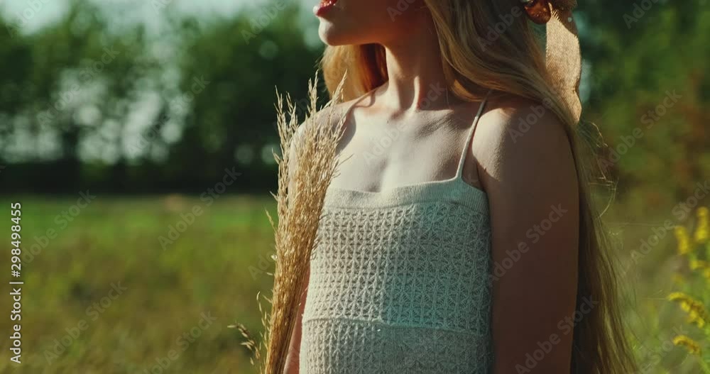 Vidéo Stock Portrait beautiful cheerful preteen girl smiling at camera ...
