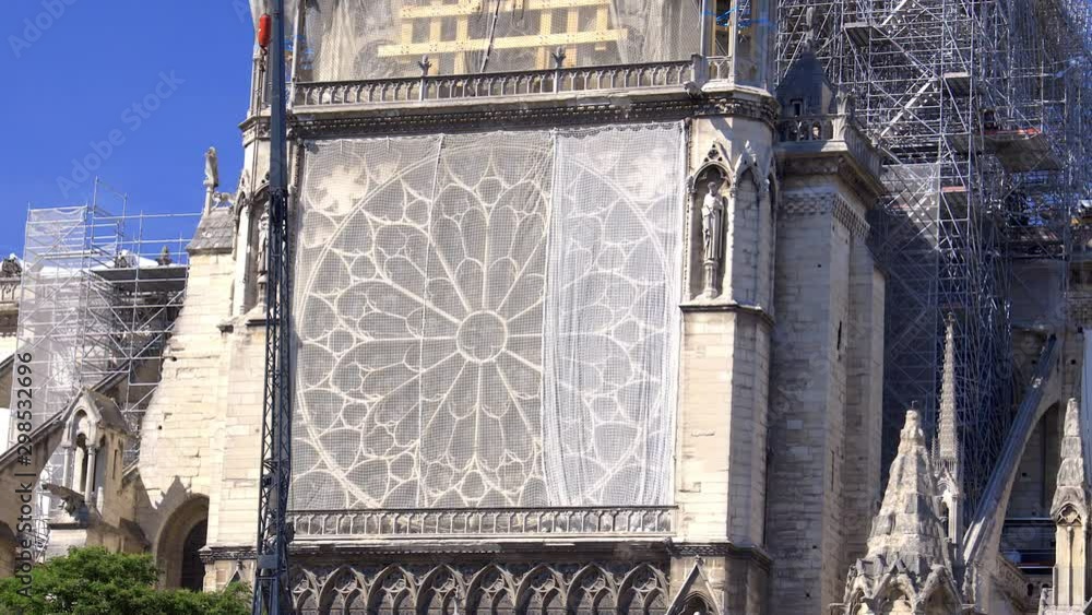 Rose window of Notre Dame de Paris during the reconstruction ...