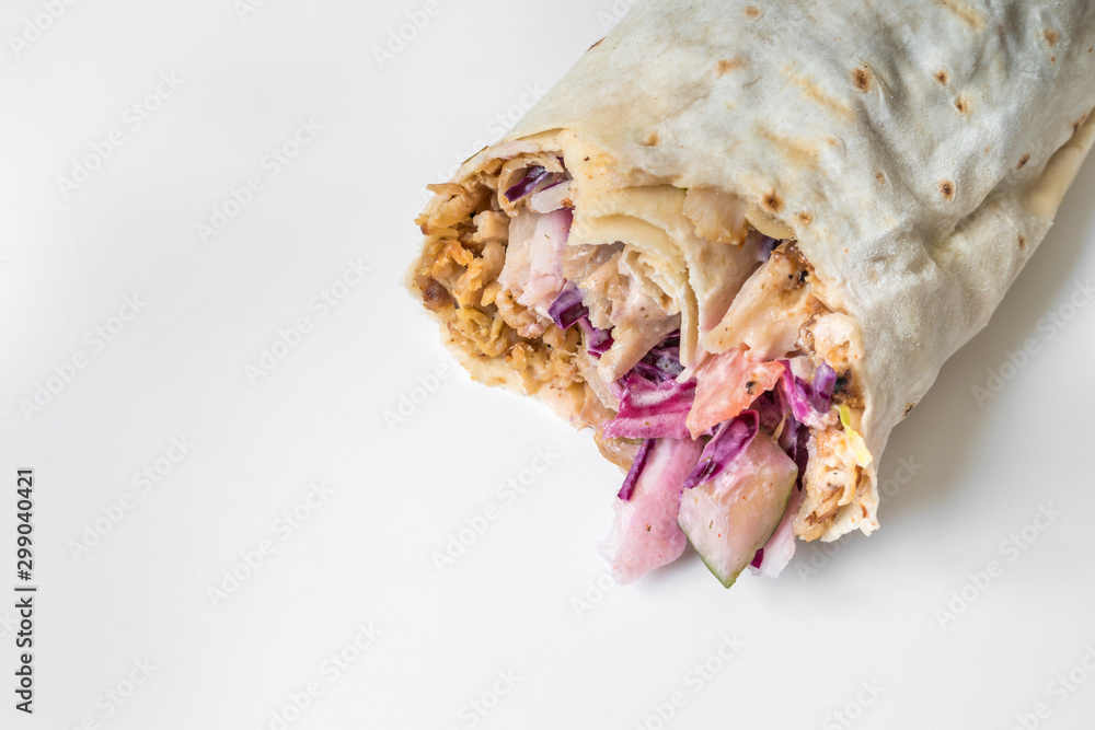 Shawarma, traditional turkish chicken doner kebap in roll of lav Stock ...